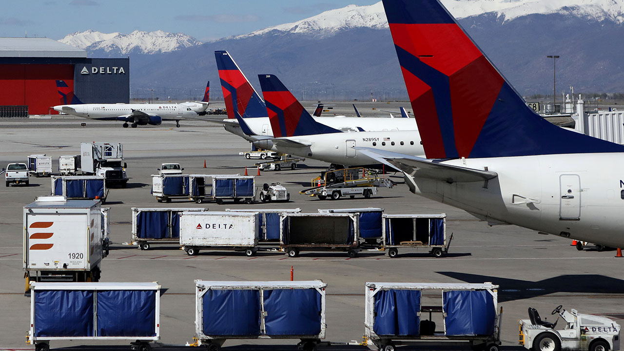 Delta perdió 500 mdd por apagón informático de Microsoft - Global ...